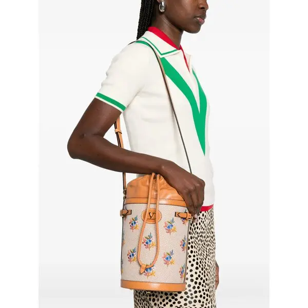 Valentino Garavani Bucket Bag - Cream