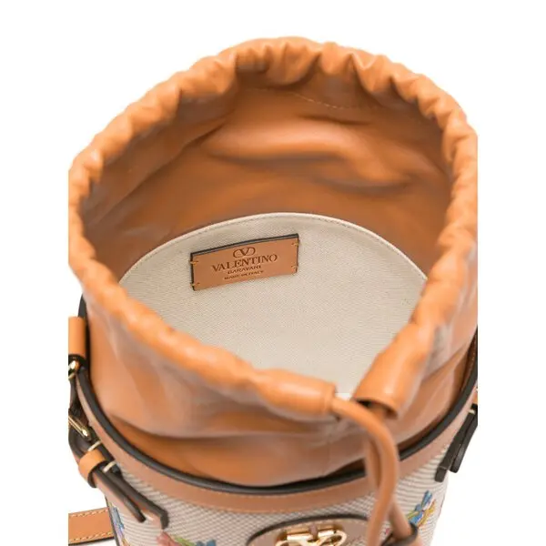 Valentino Garavani Bucket Bag - Cream