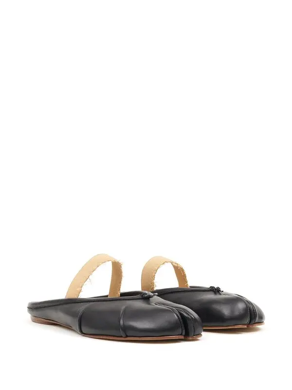 MAISON MARGIELA Tabi Split Toe Leather Pumps - Black