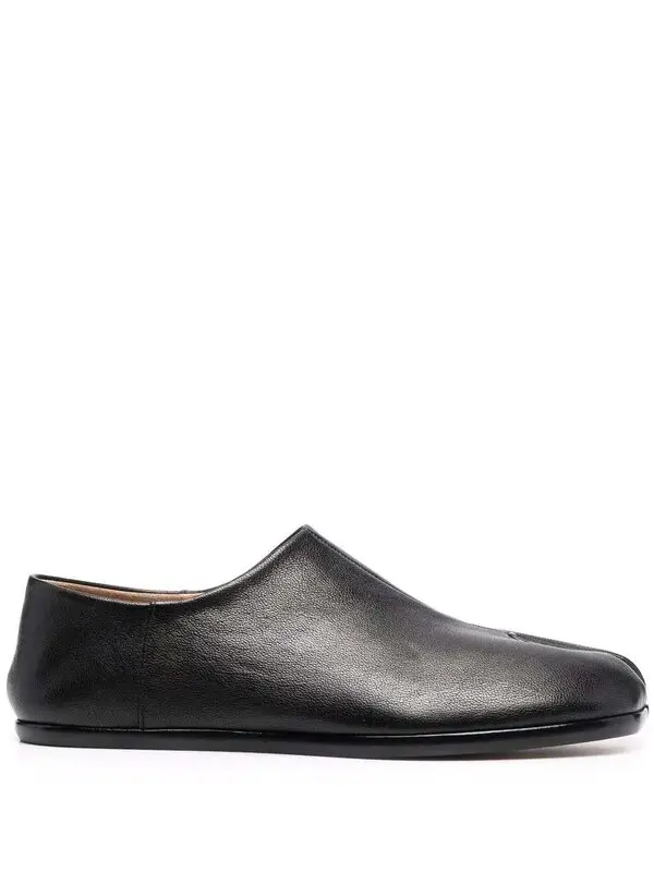 MAISON MARGIELA Tabi Toe Loafers - Black