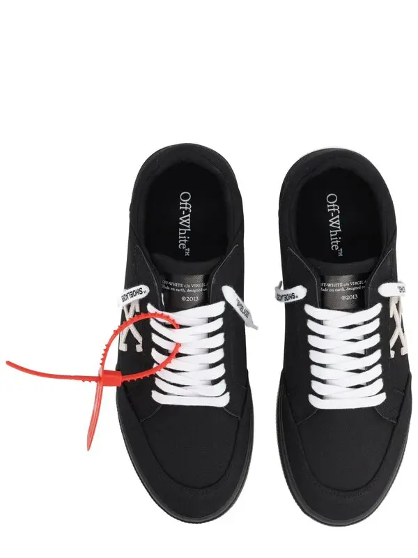 Off-White Vulc Low Top Sneakers - Black