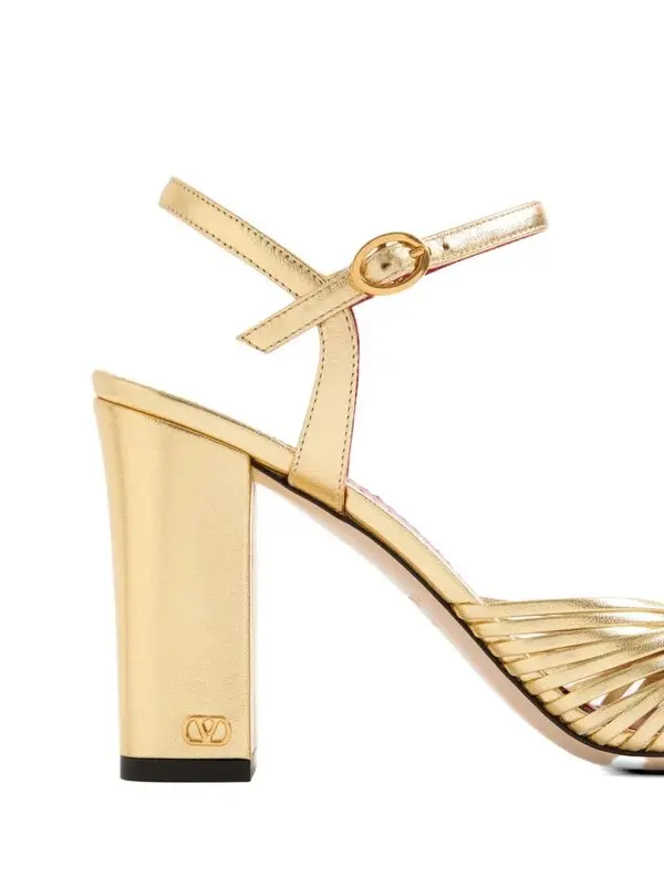 Valentino Garavani Nappa Leather Knot Detail Sandals - Silver