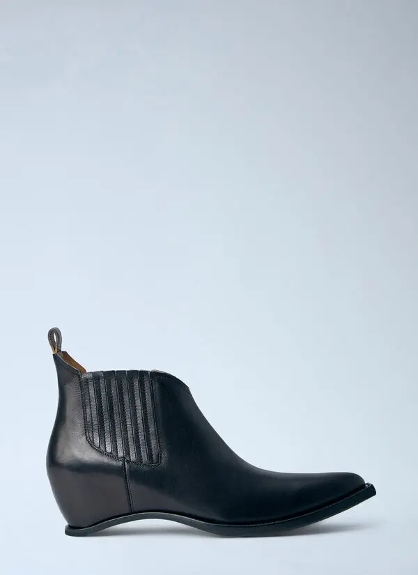 MAISON MARGIELA Heelless Western Chelsea Boots - Black