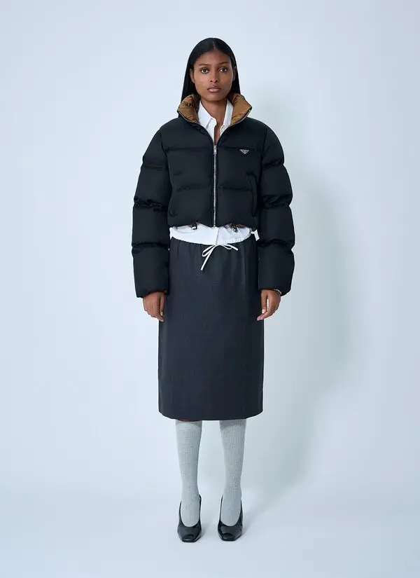 Prada Short Re-nylon Down Jacket With Logo Motif - Black