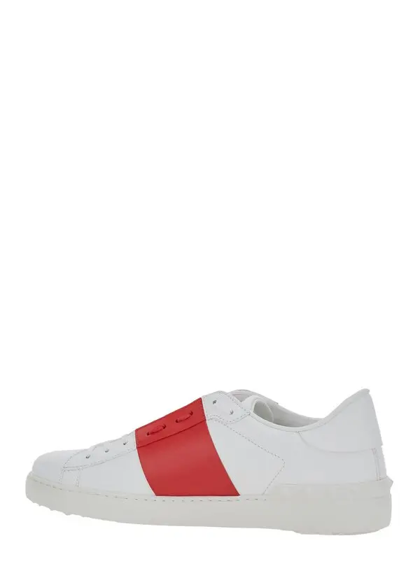 Valentino Garavani Leather Low Top Sneakers With Logo Tag And Rockstud Detail - White