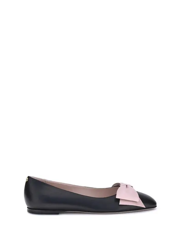 Valentino Garavani Leather Ballerinas With Contrast Bow - Black
