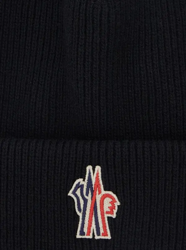 Moncler Wool Beanie With Logo Patch - Black