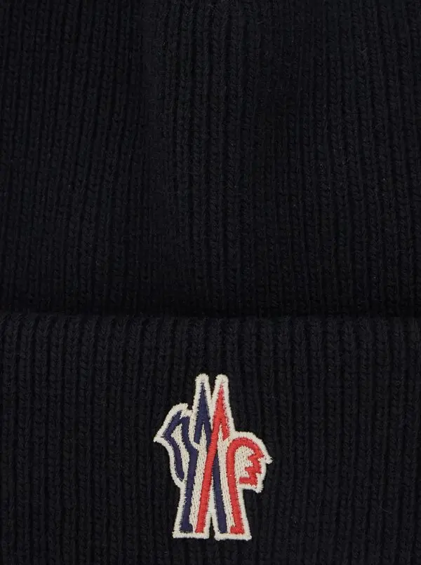 Moncler Wool Beanie With Logo Patch - Black