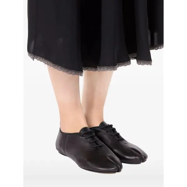 MAISON MARGIELA Lamb Skin Lace-up Split Toe Derbies - Black