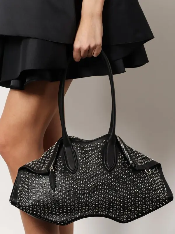 Alexander McQueen Manta Leather Shoulder Bag With All-over Metal Details - Multicolor
