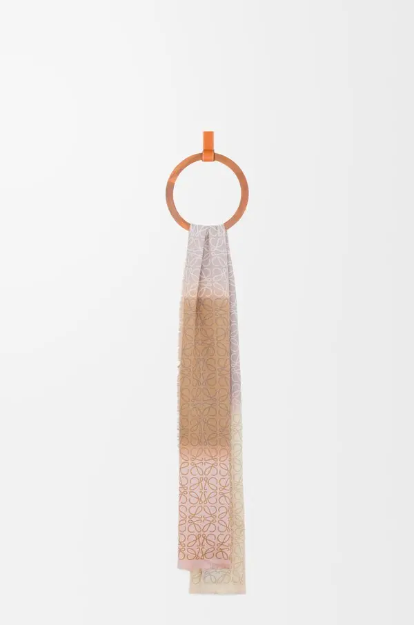 Loewe Scarf In Wool, Silk And Cashmere Blend - Light Pink/beige