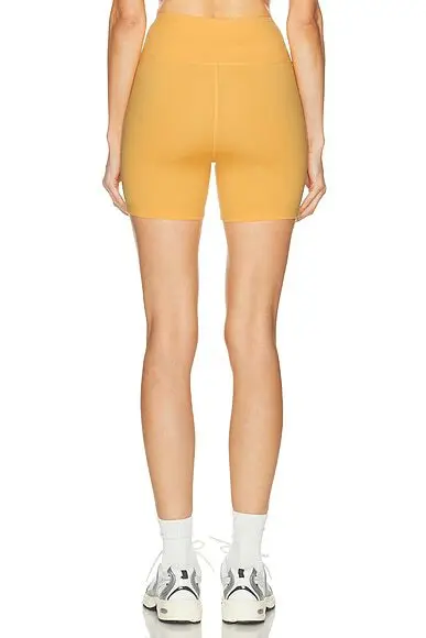 Year Of Ours Stretch Sculpt Short - Mango