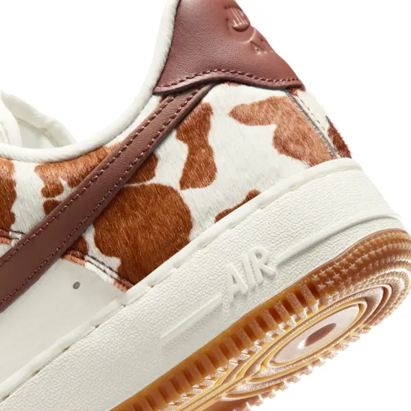 Nike Force 1 '07 Sneakers - Brown
