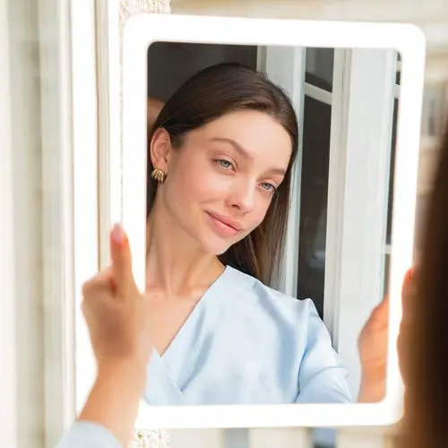 ILIOS LIGHTING Slim Lightweight Rechargeable Travel Makeup Mirror Kit