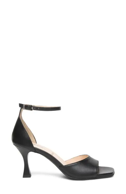 NEROGIARDINI Leather Ankle Strap Sandals With Flared Heel And Square Toe