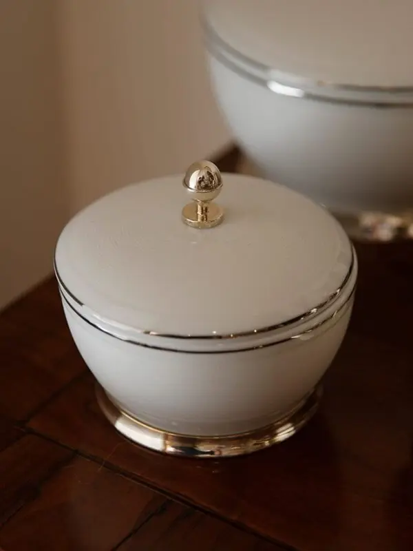 LEITÃO &AMP; IRMÃO Porcelain Box With Detailing - Silver