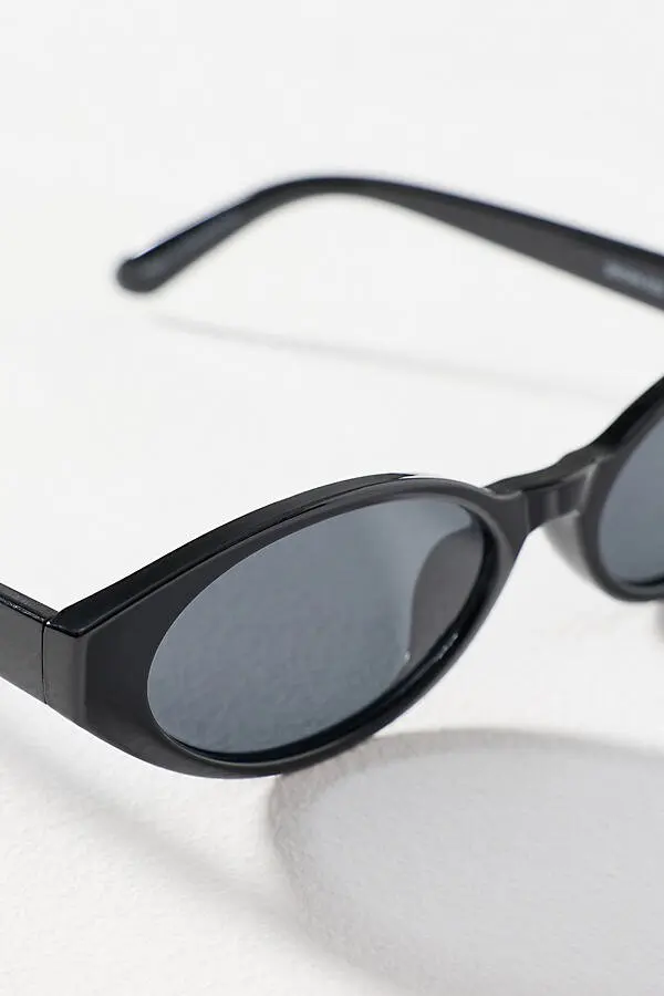 EYEKING East West Oval Sunglasses - Black