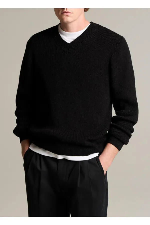 Vince Ribbed Italian Cotton-blend V-neck Sweater