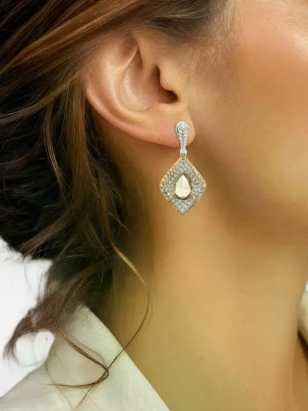 HYT JEWELRY 18k Yellow Gold Pear-cut Yellow Diamond Drop Earrings - Silver
