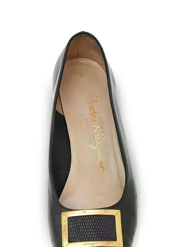 FERRAGAMO Round-toe Pumps