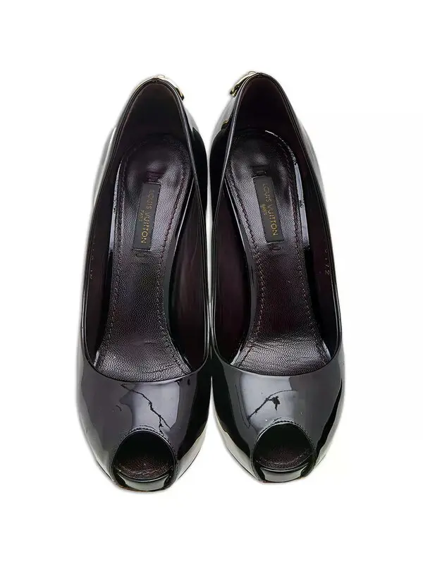 LOUIS VUITTON Peep-toe Pumps