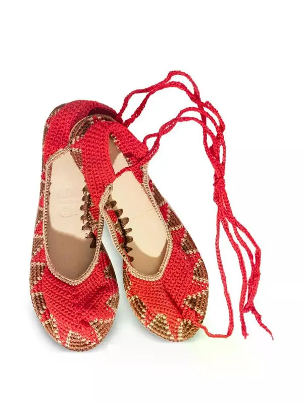 SLO_HAND_MADE Hand-knit Ballet Flats