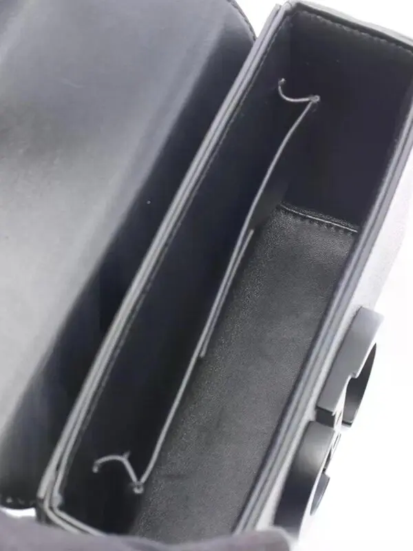 Dior 30 Montaigne Shoulder Bag