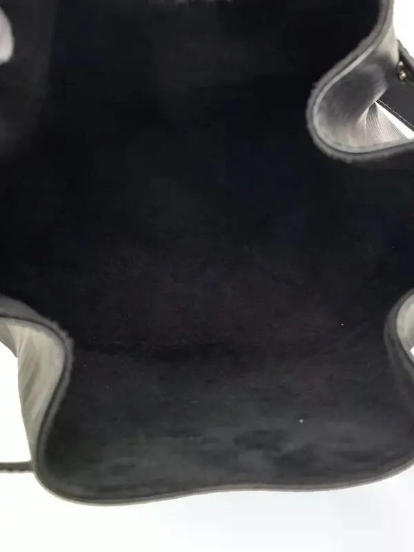 LOUIS VUITTON Epi Sac D'epaule Pm Bucket Bag - Black