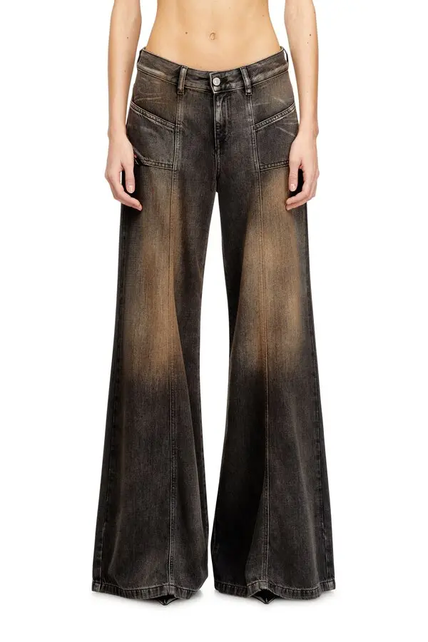 DIESEL® D-akii Low Waist Flare Jeans