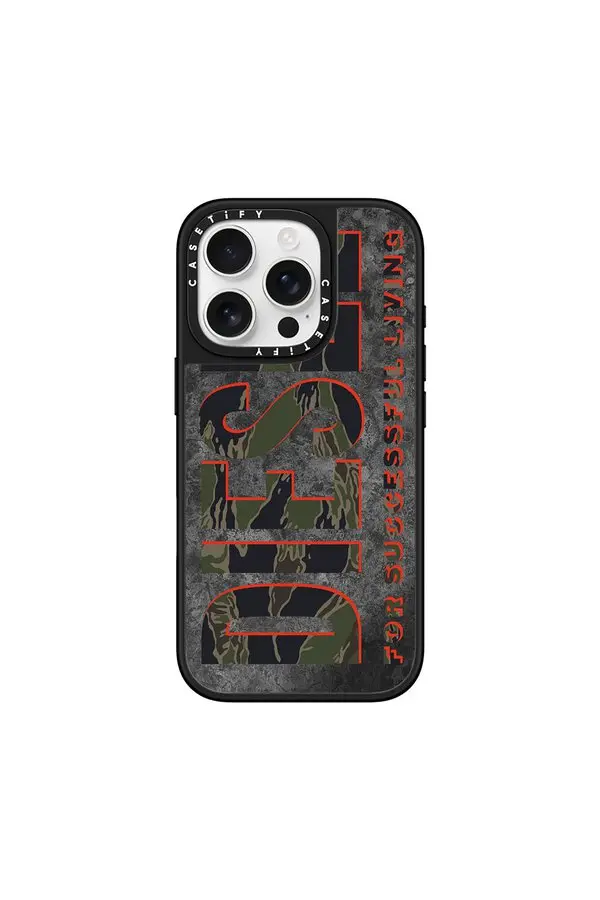 DIESEL® Magsafe Oxidized Case I Phone 16 Pro - Green