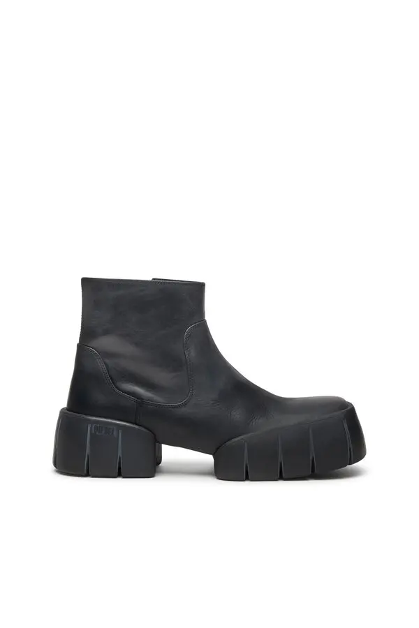 DIESEL® D-tex Oiled Leather Ankle Boots With Split Sole - Black