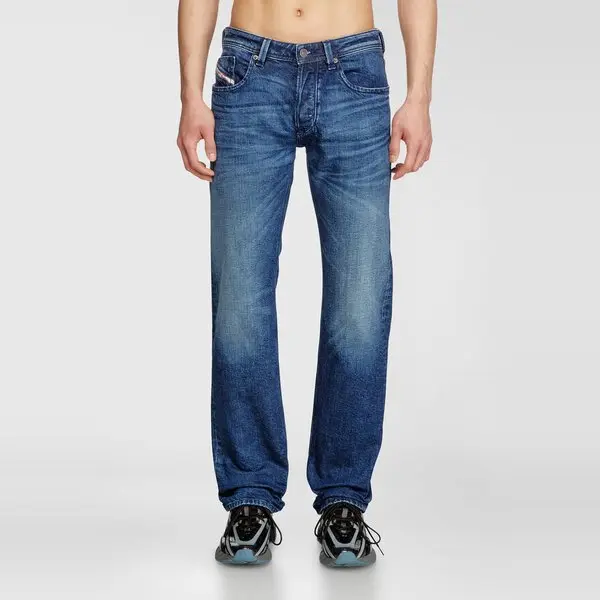 DIESEL® Larkee 1985 Regular Fit Low Waist Jeans - Blue