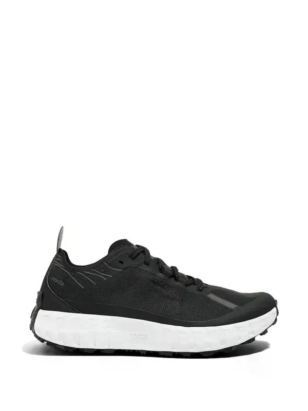 NORDA 001a Sneakers - Black
