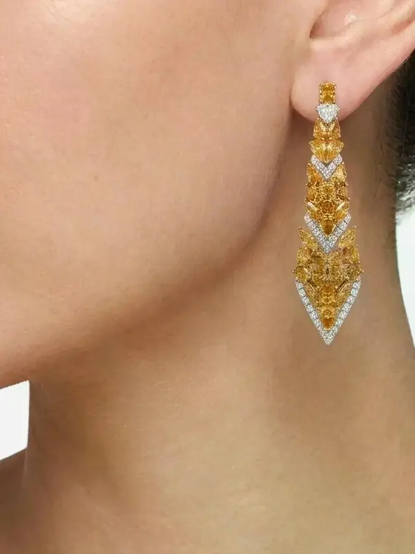 HYT JEWELRY Geometric Diamond Drop Earrings In 18k Gold