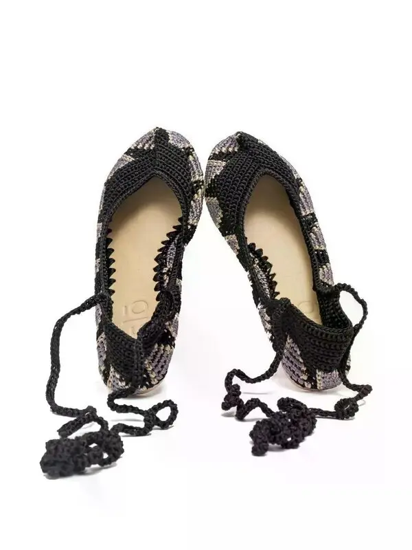 SLO_HAND_MADE Crochet Ballet Flats With Tie-fastening Ankle Straps - Black