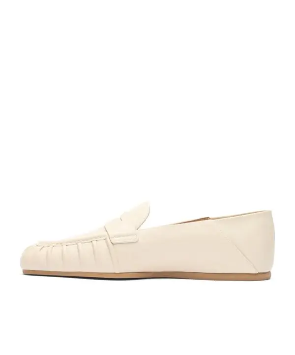 STUART WEITZMAN Round Toe Loafers