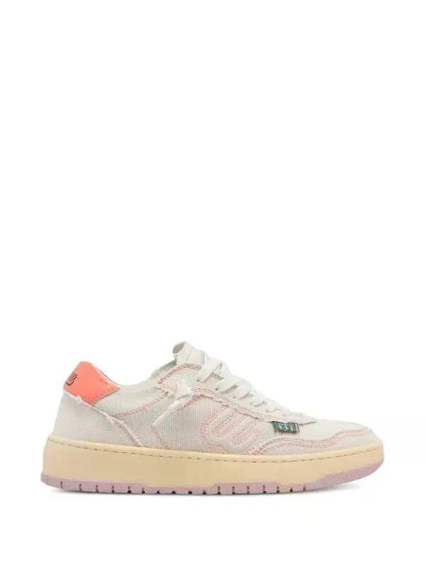 EVENU Equal Ventuno Zero Sei Logo-patch Sneakers - Neutrals