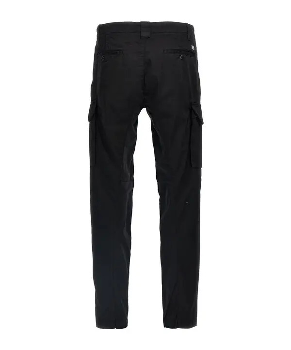 C.P. COMPANY Cargo Pants With Logo Badge Detail - Black
