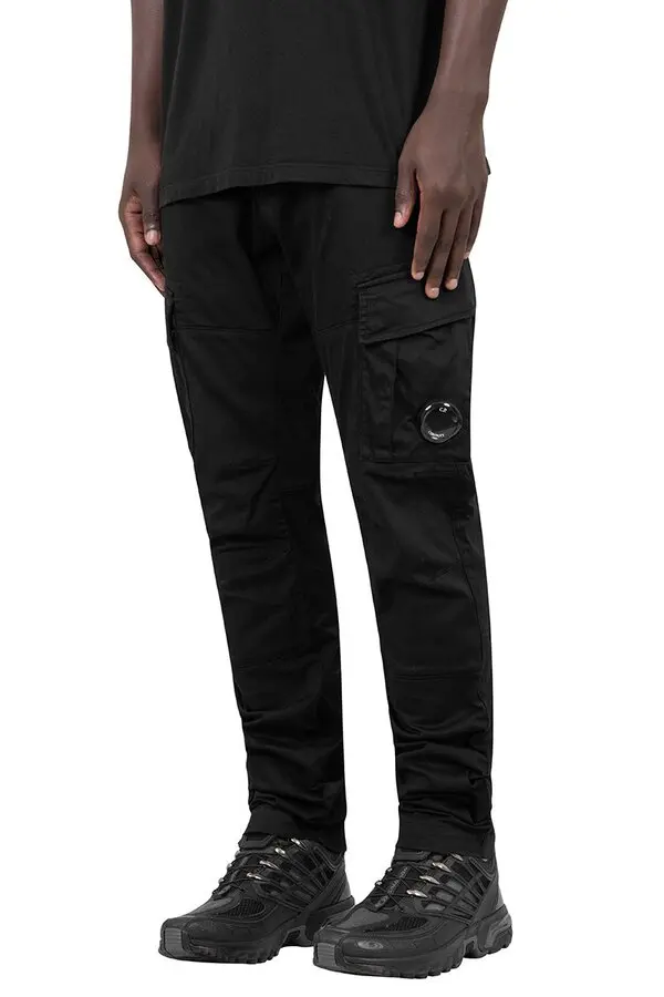 C.P. COMPANY Lens Detail Cargo Pants