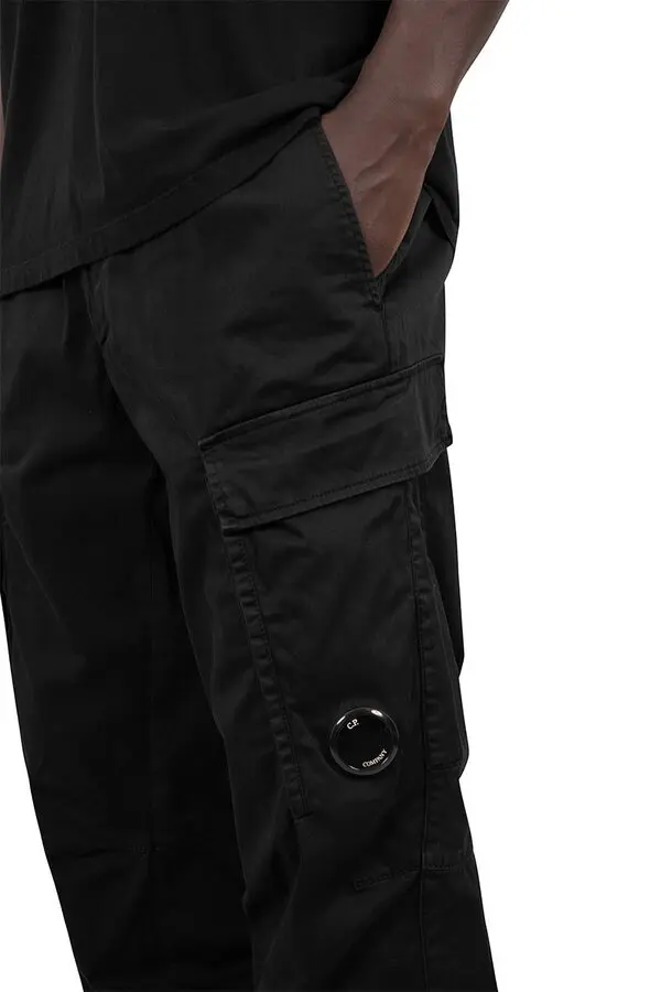 C.P. COMPANY Lens Detail Cargo Pants