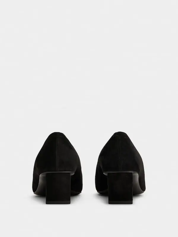 ROGER VIVIER Belle Vivier Suede Pumps
