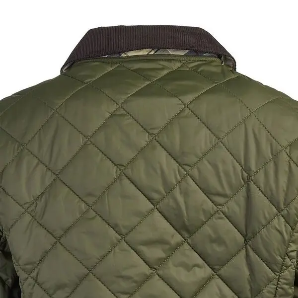 Barbour Deveron Quilted Buttoned Jacket