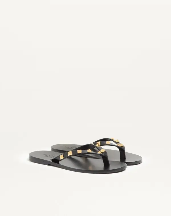Valentino Garavani Rockstud Thong Sandals - Black