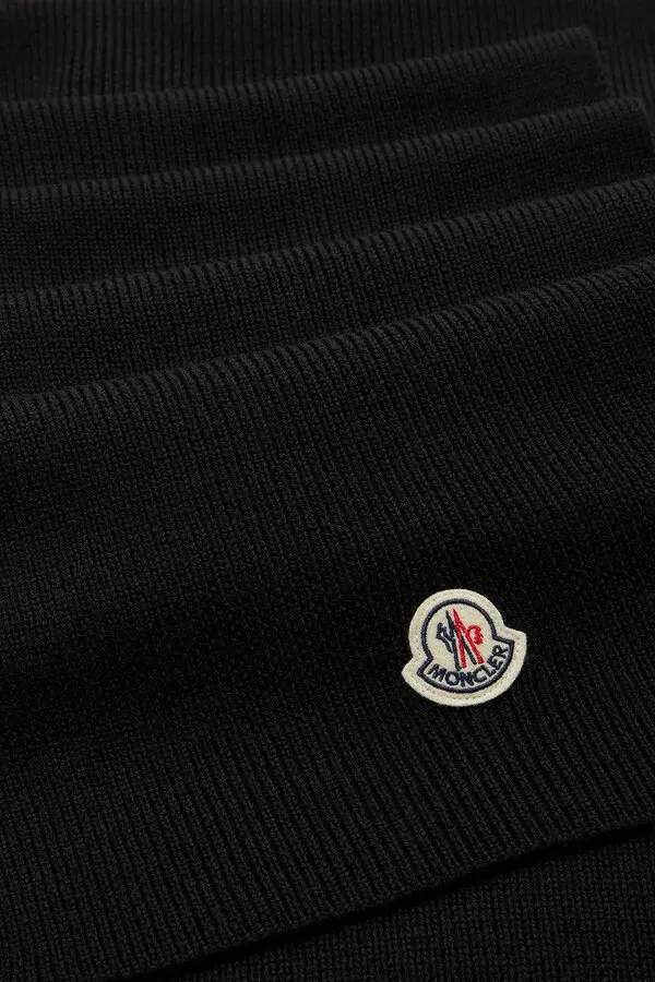 Moncler Logo Patch Knit Scarf