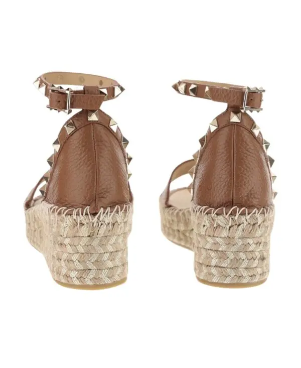 Valentino Garavani Rockstud Espadrille Sandals - Brown