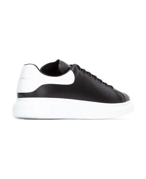 Alexander McQueen Oversized Low-top Sneakers With Logo Detail - Black