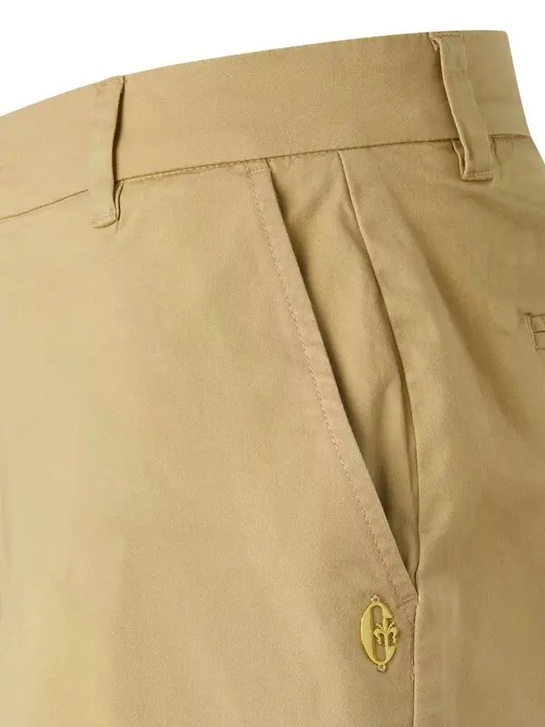 CONTE OF FLORENCE Logo Plaque Shorts