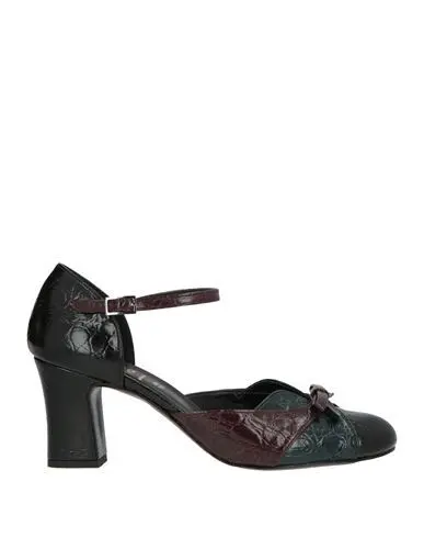 OVYE Leather Pumps With Bow Detailing