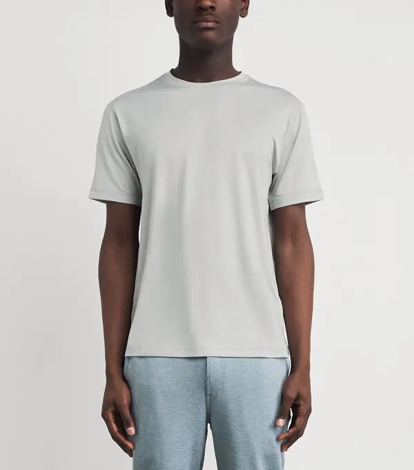 Vuori Tradewind Performance 2.0 Crewneck T-shirt - Grey