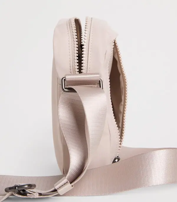 Vuori All Around Cross-body Bag